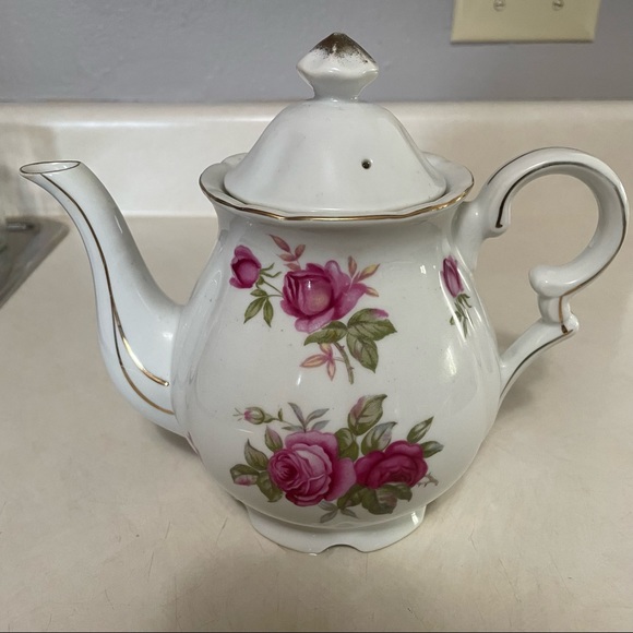 Lefton | Kitchen | Vintage Lefton China Tea Pot 92r | Poshmark